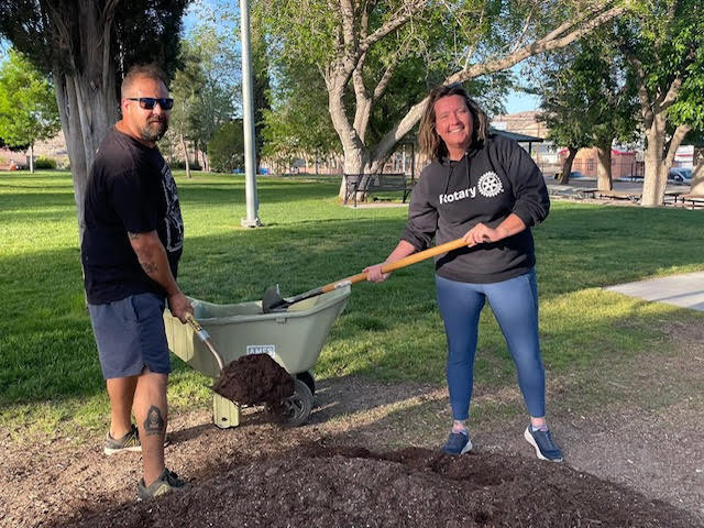 Kingman Route 66 Rotary Club cleans up Metcalfe Park - The Standard ...